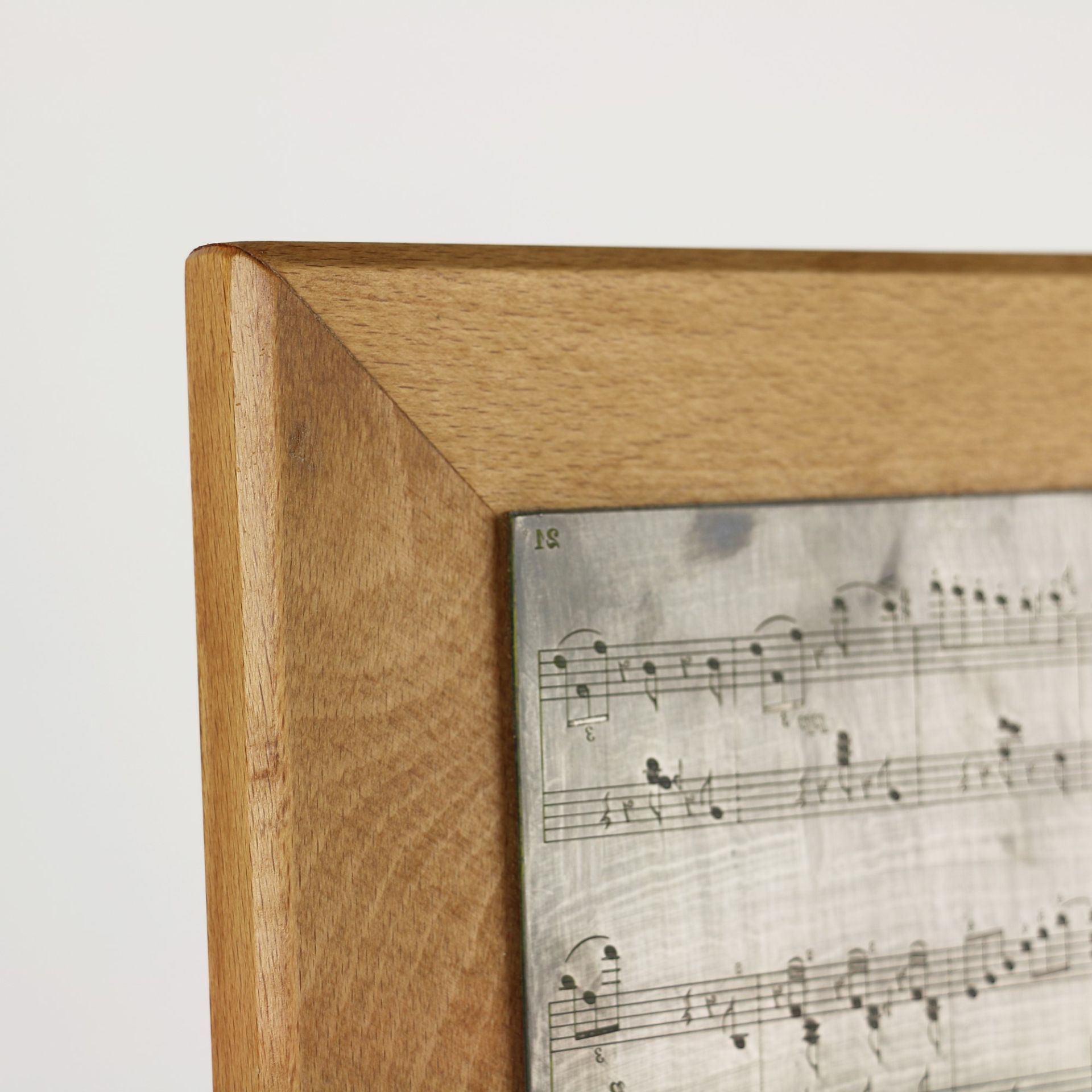 Music engraving plate, mounted on a wooden plaque | HN 8011